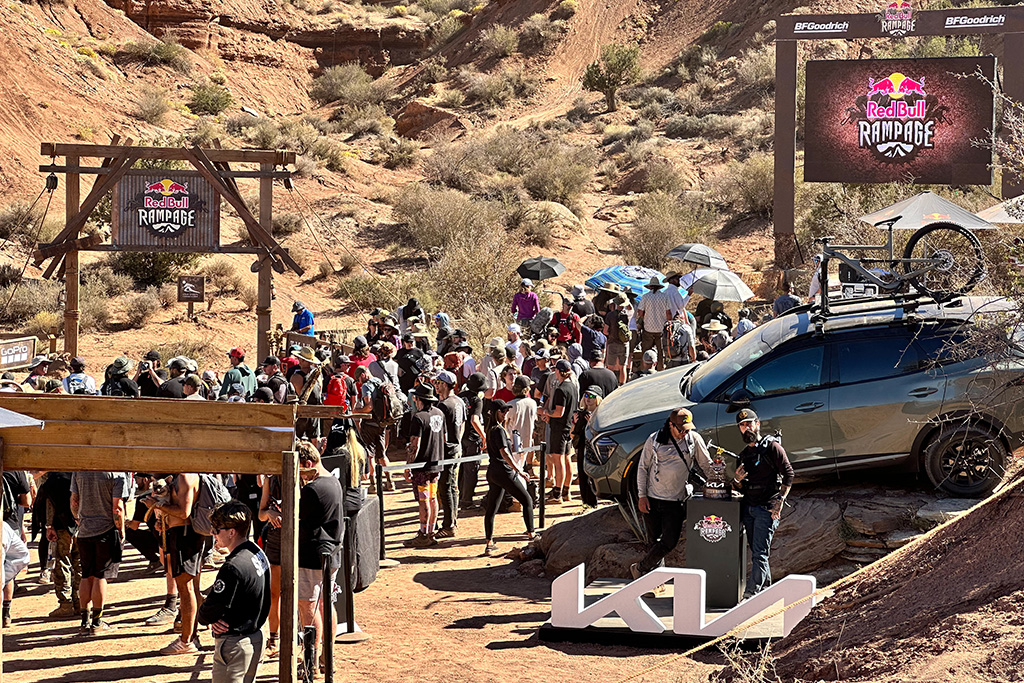 Kia Zoom Booth, Red Bull Racing - Noonah